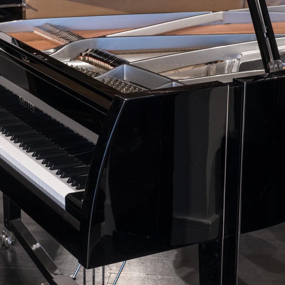 Sauter Vivace Grand Piano in Black